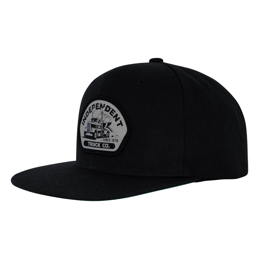 snapback trucker